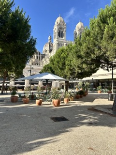 Mongelli 1961 s’installe à Marseille, à deux pas du MUCEM