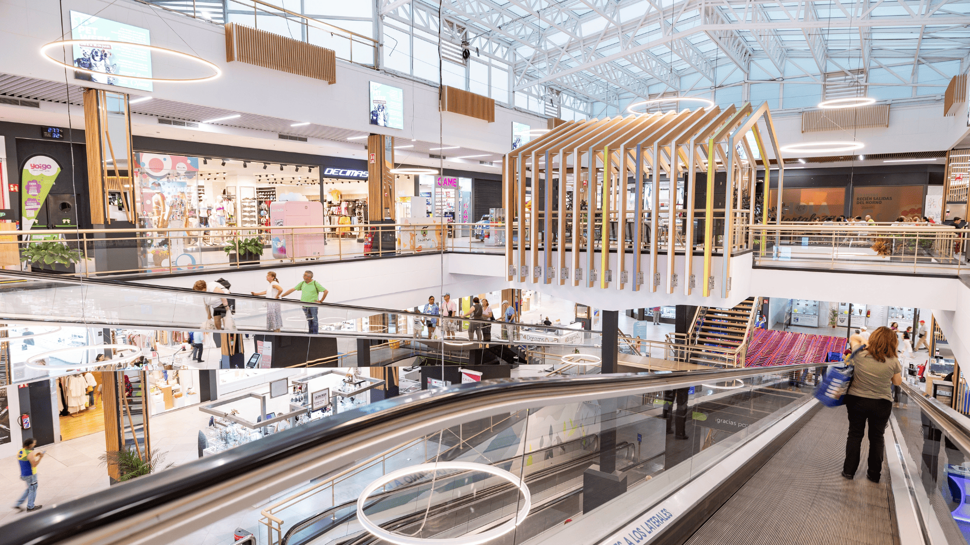 Carmila apuesta por las franquicias: 75 centros en España