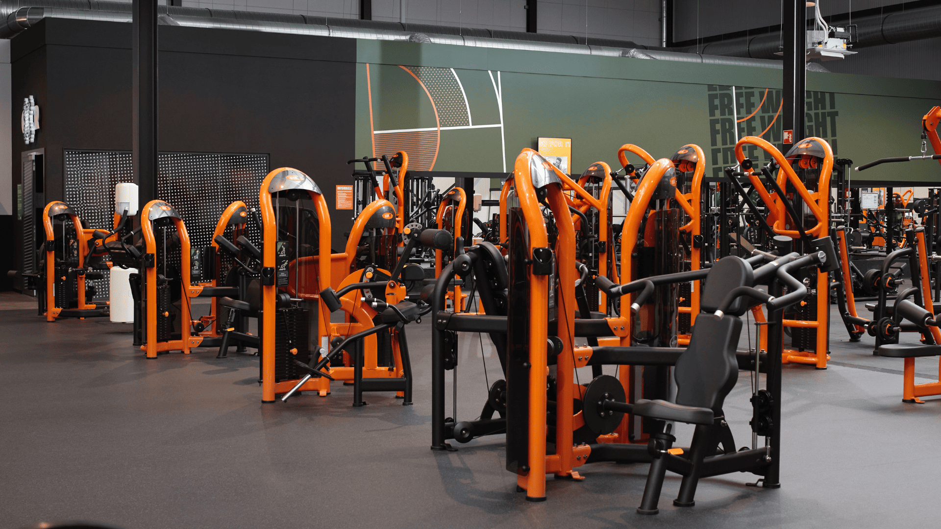 ¿Es posible abrir un gimnasio Basic-Fit en España?